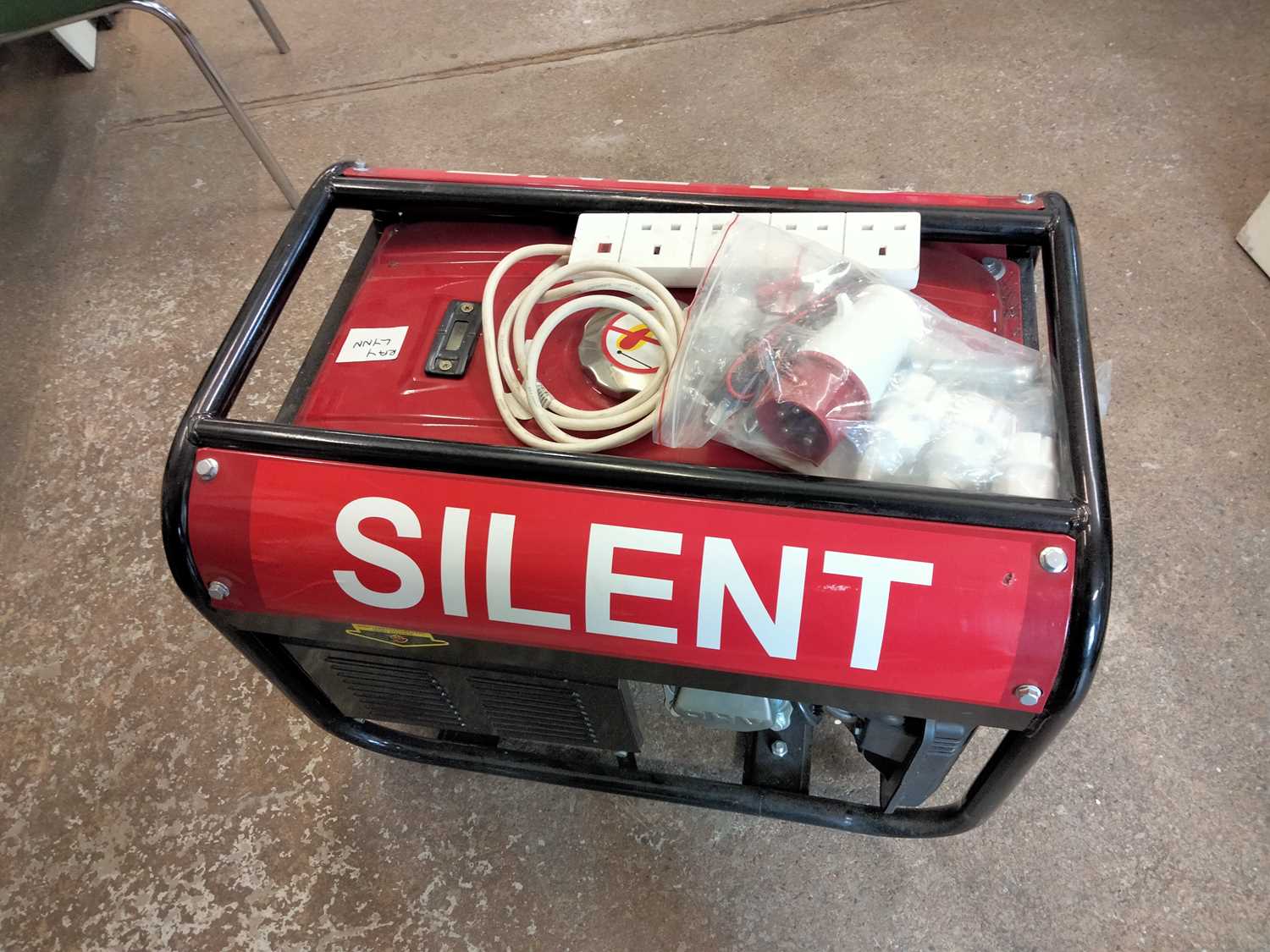 Lot 76 - 8500W GENERATOR