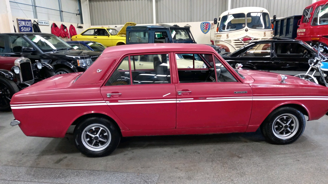 Lot 63 - 1969 HILLMAN MINX