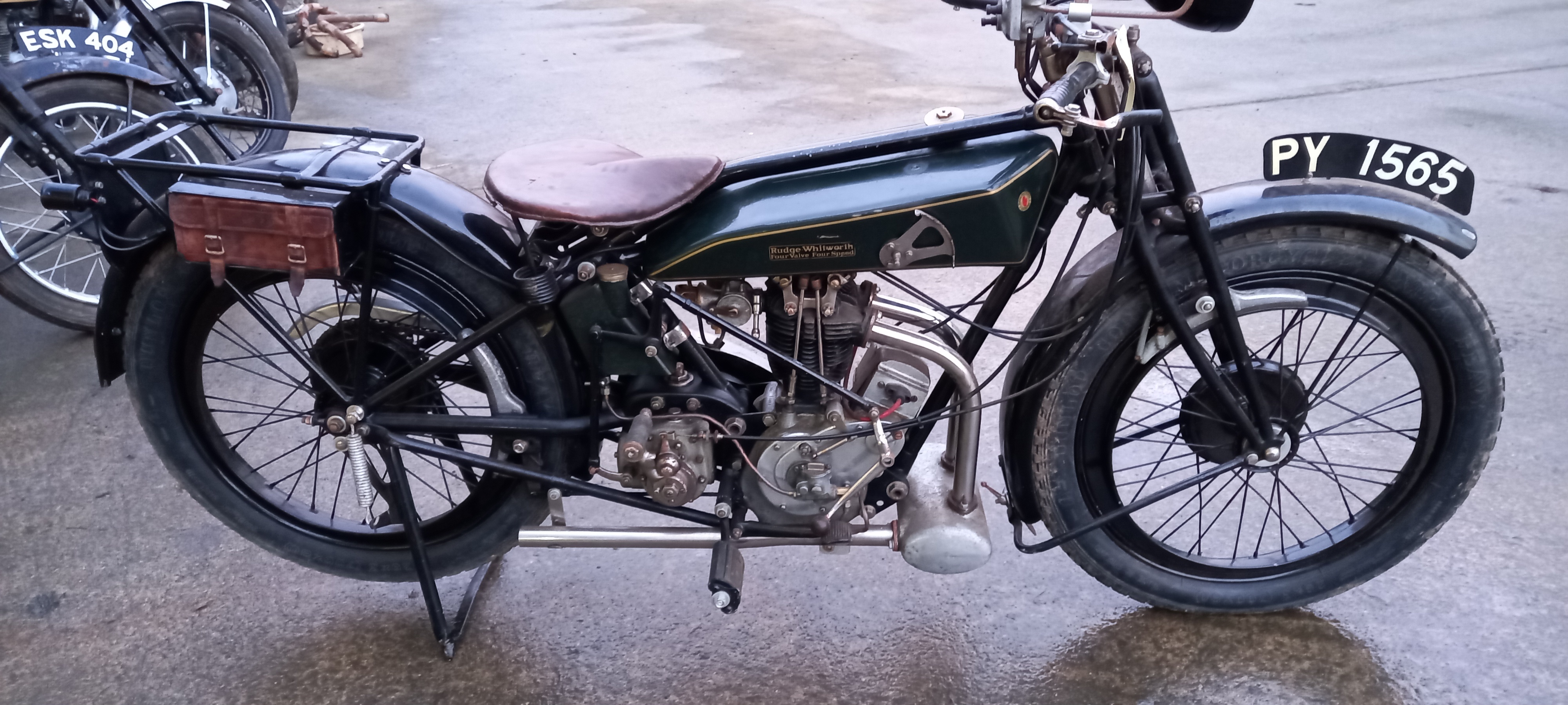 Lot 233 - 1924 RUDGE 350cc MOTORBIKE