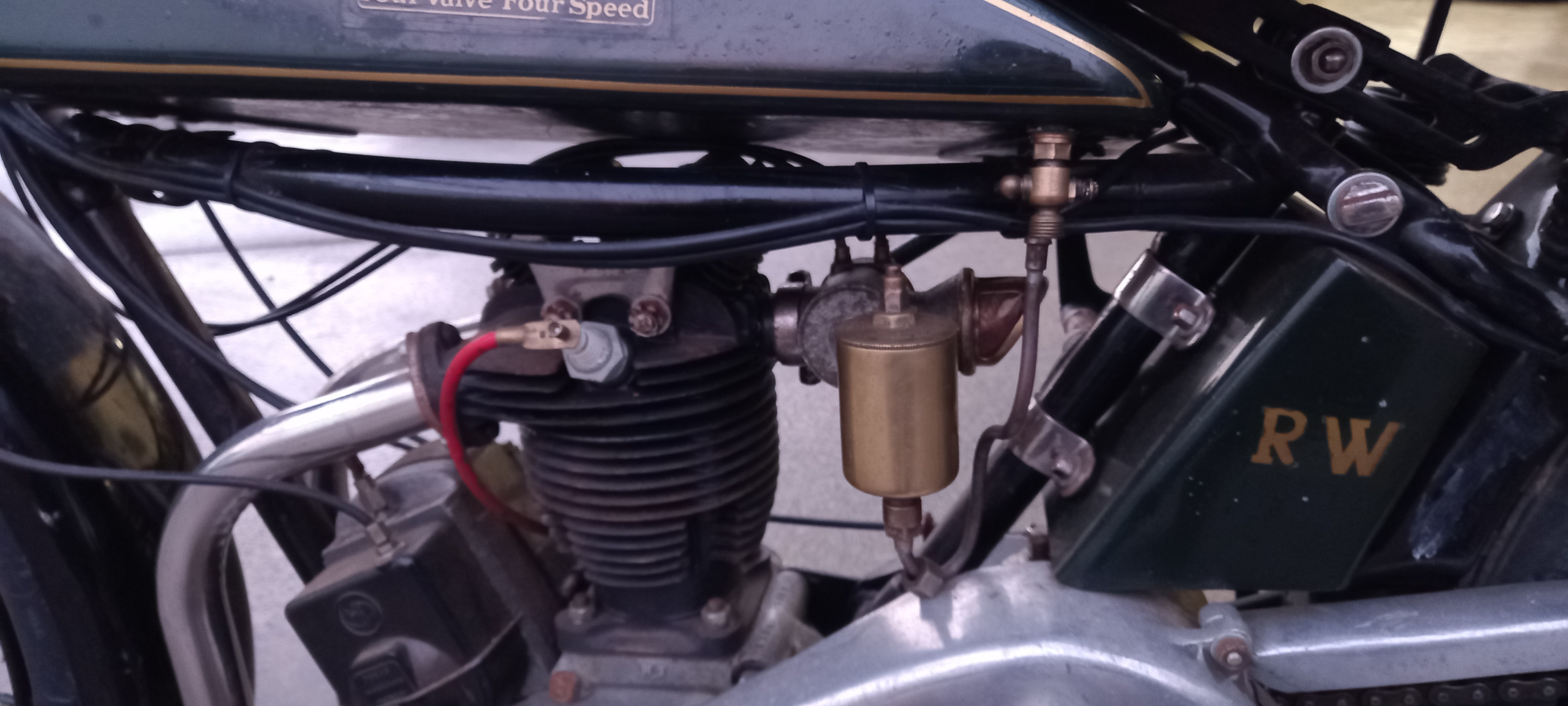 Lot 233 - 1924 RUDGE 350cc MOTORBIKE