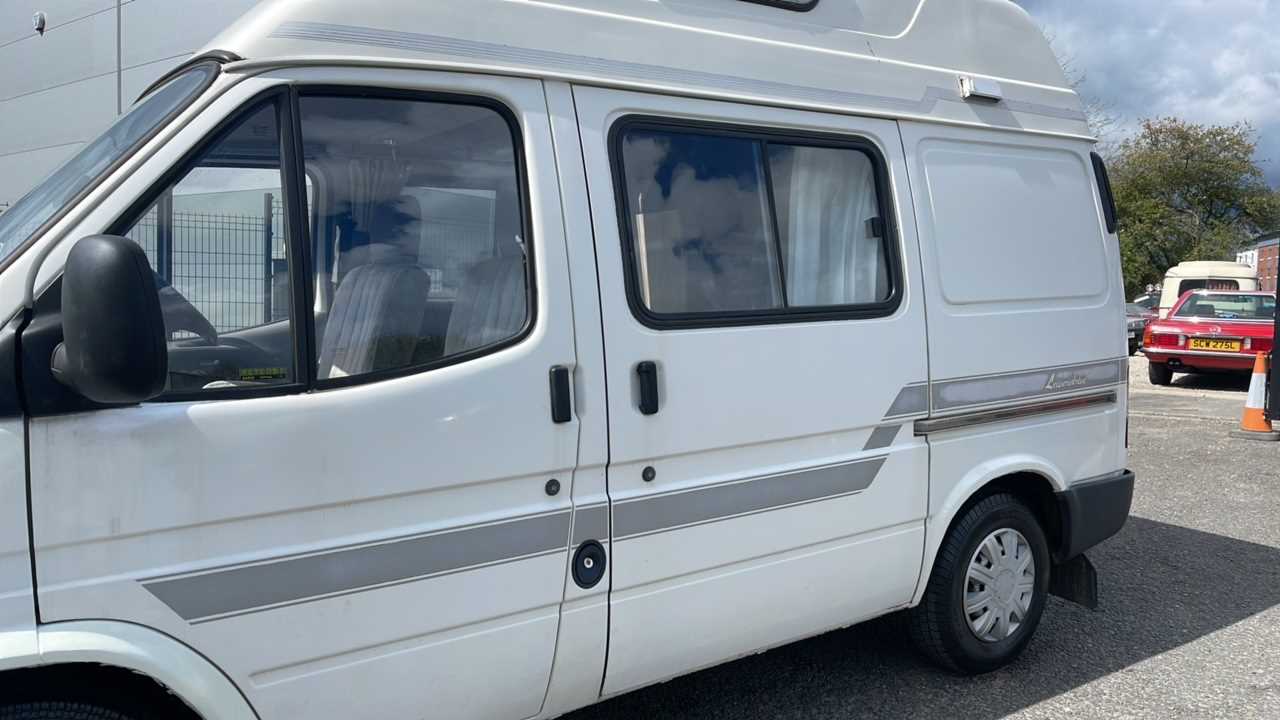 Lot 122 - 1995 FORD TRANSIT CAMPER