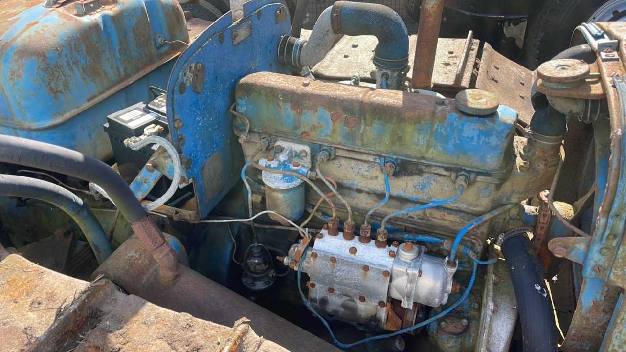 Lot 258 - FORDSON MAJOR CRAWLER TRACTOR