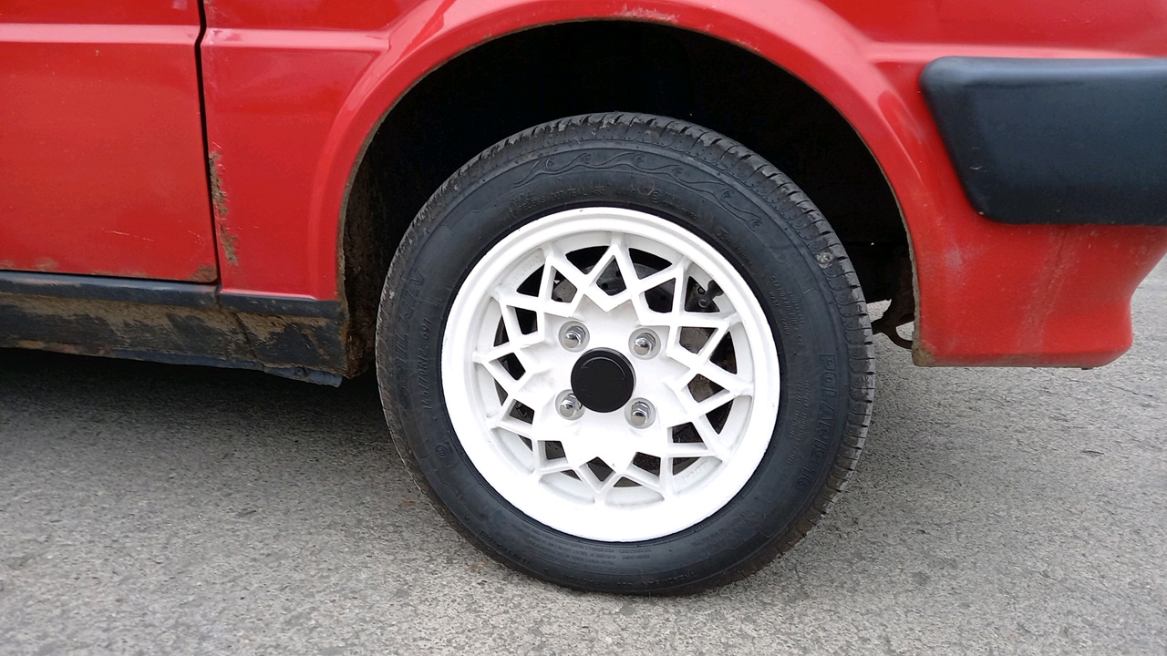 Lot 305 - 1982 AUSTIN MINI METRO