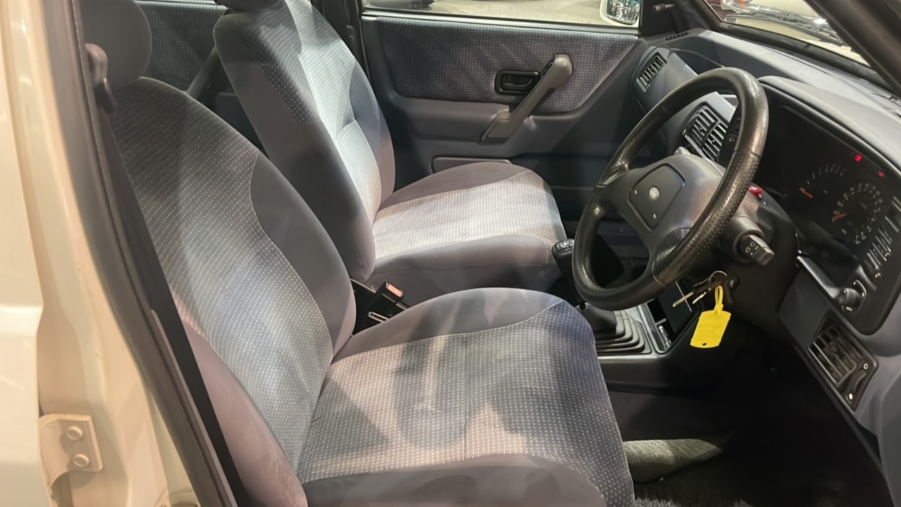 Lot 342 - 1989 FORD ORION INJECTION GHIA