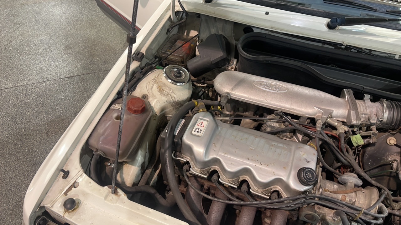 Lot 342 - 1989 FORD ORION INJECTION GHIA