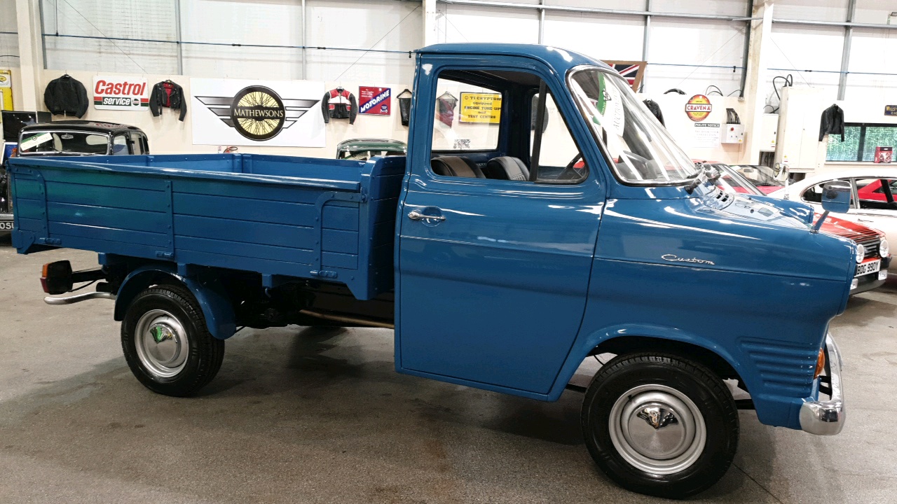 Lot 350 - 1976 FORD TRANSIT PICK-UP