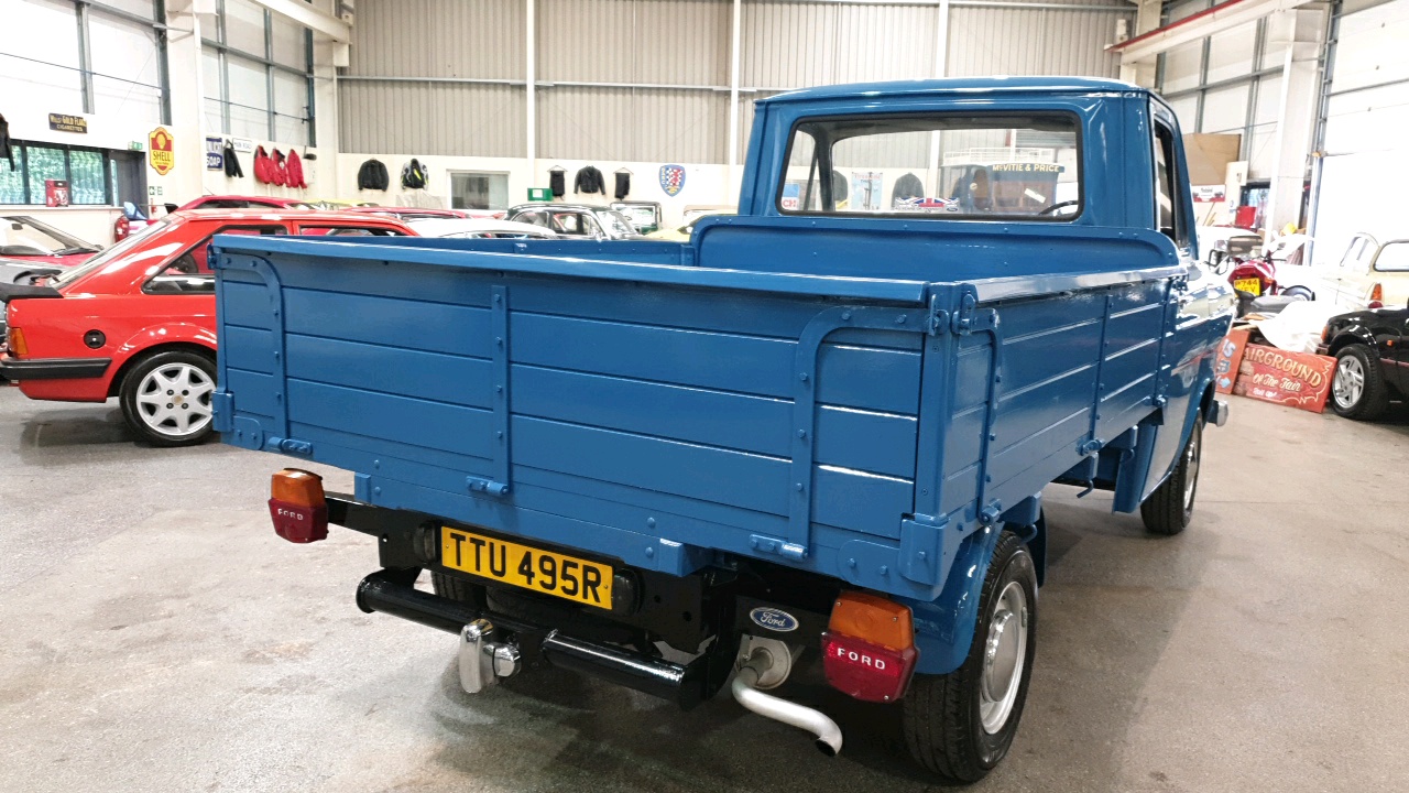Lot 350 - 1976 FORD TRANSIT PICK-UP
