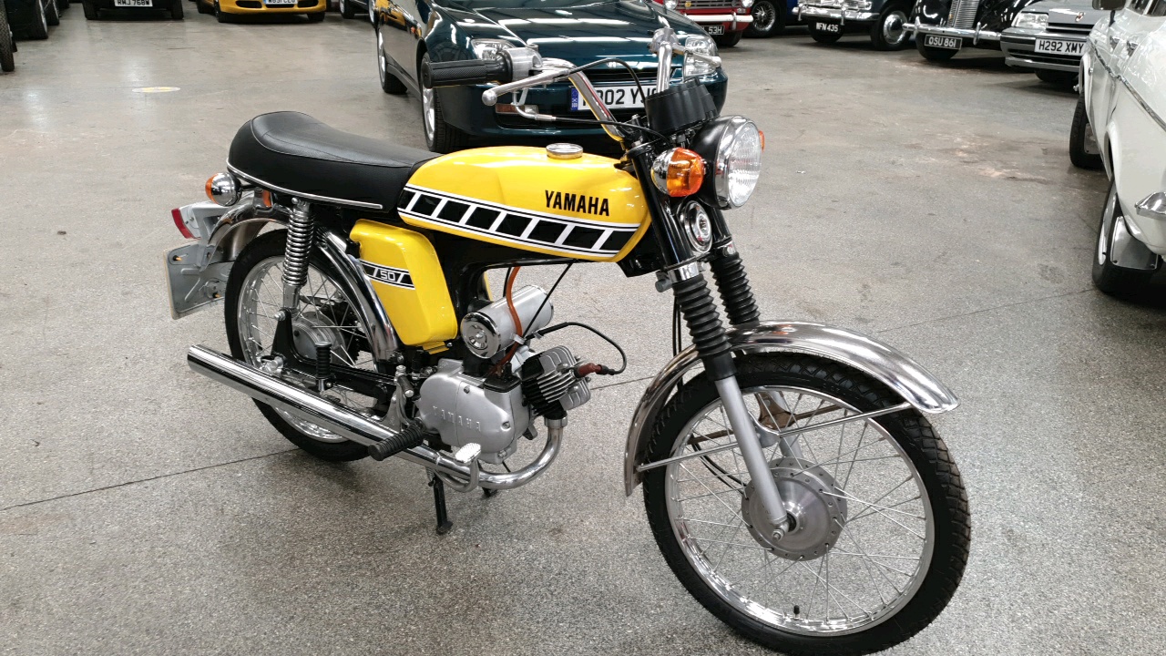 Lot 384 - 1979 YAMAHA FS1E