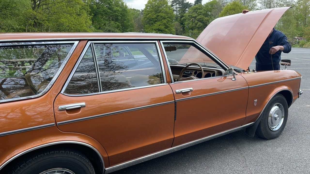 Lot 484 - 1974 FORD GRANADA ESTATE
