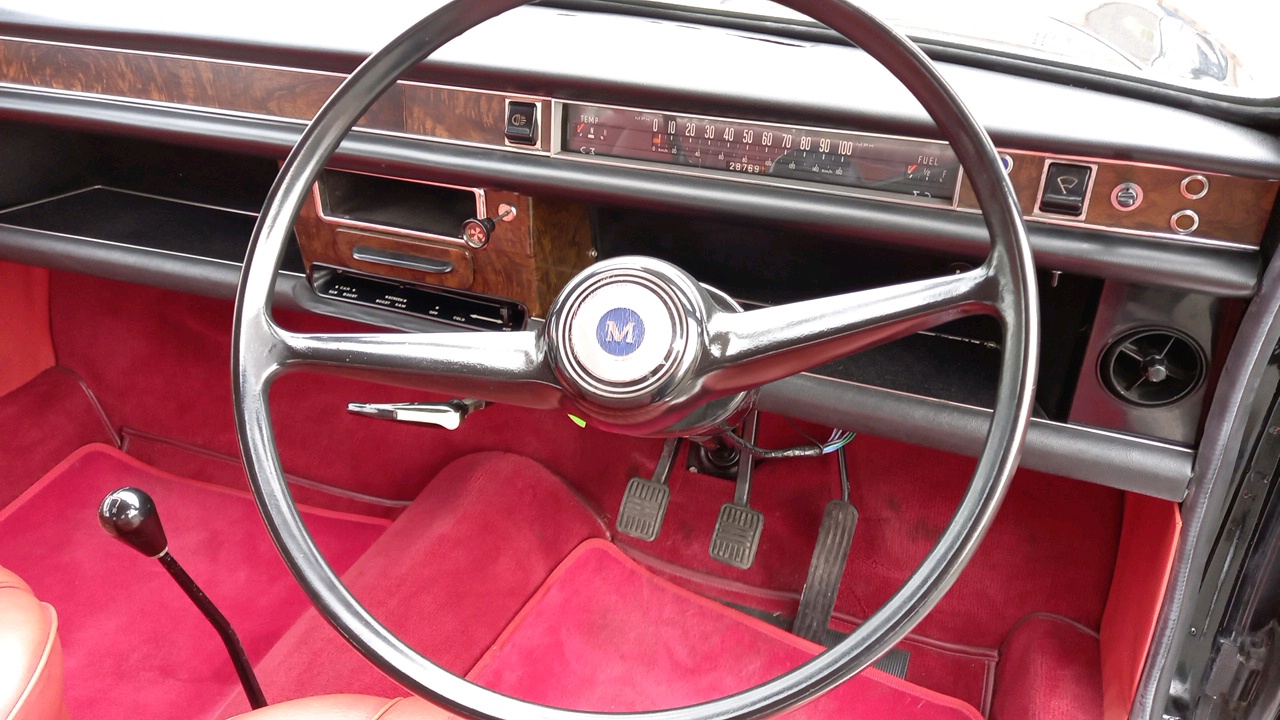 Lot 486 - 1971 MORRIS 1800