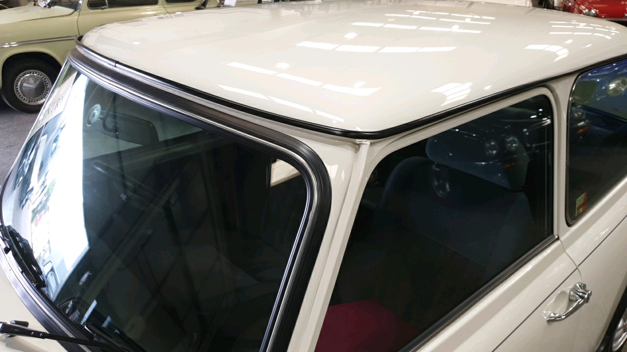 Lot 499 - 1995 ROVER MINI MAYFAIR AUTO