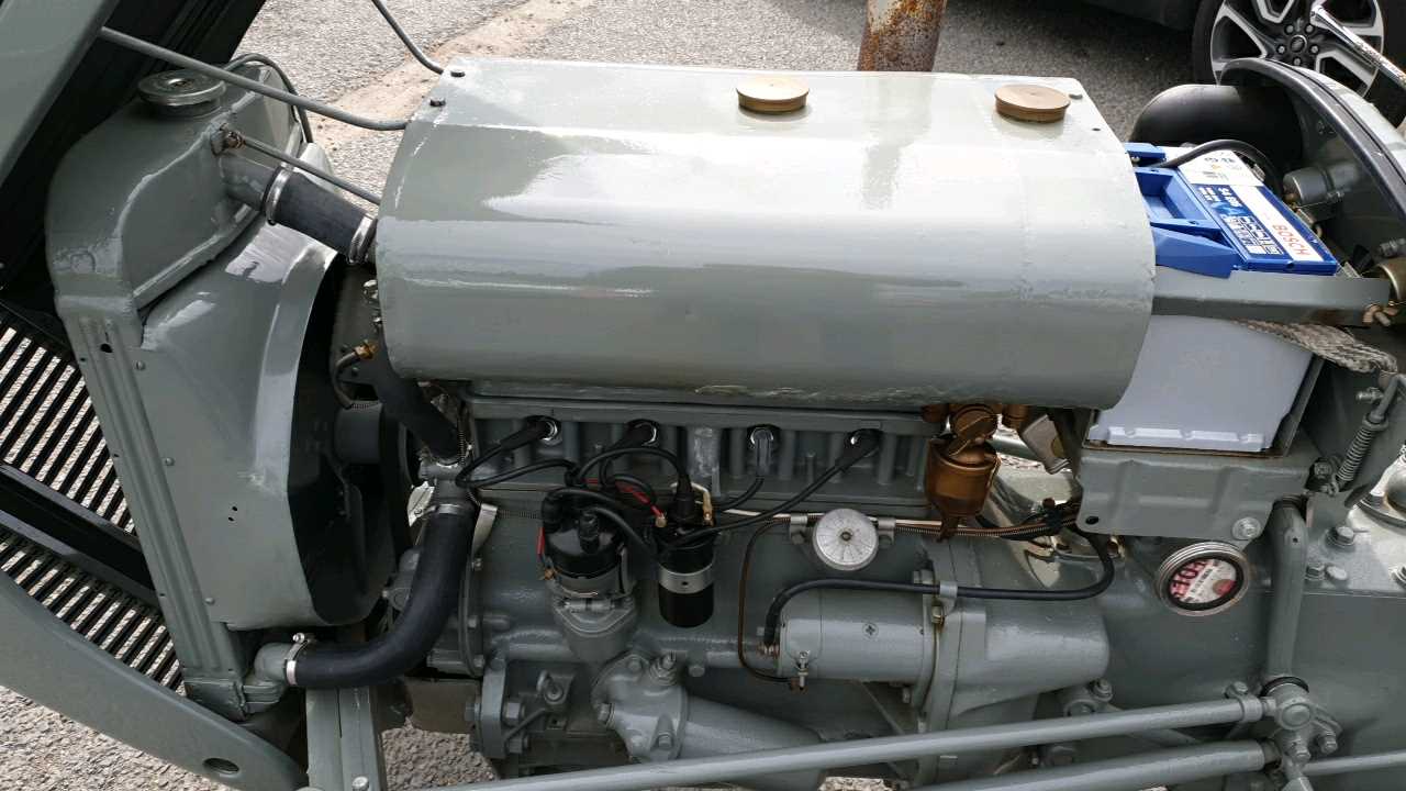 Lot 25 - 1952 FERGUSON T20 TRACTOR