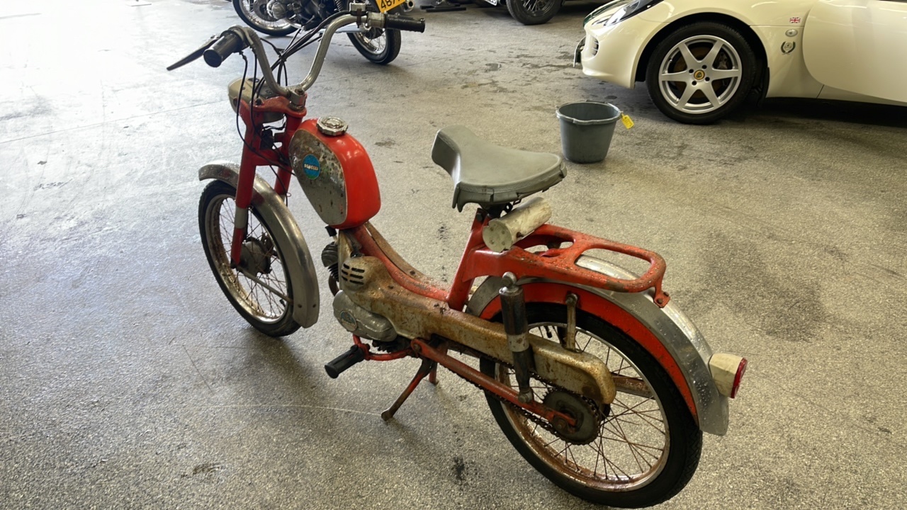 Lot 238 - BENELLI 50cc