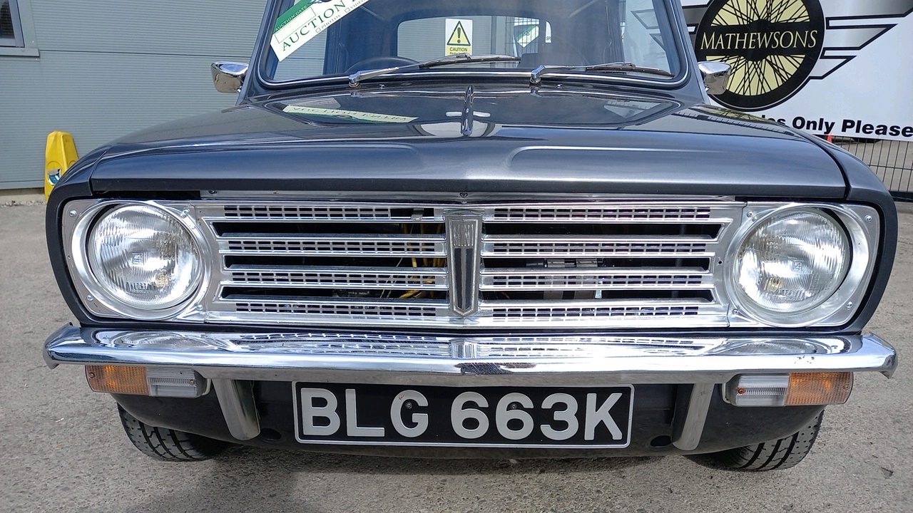 Lot 280 - 1971 AUSTIN MINI CLUBMAN