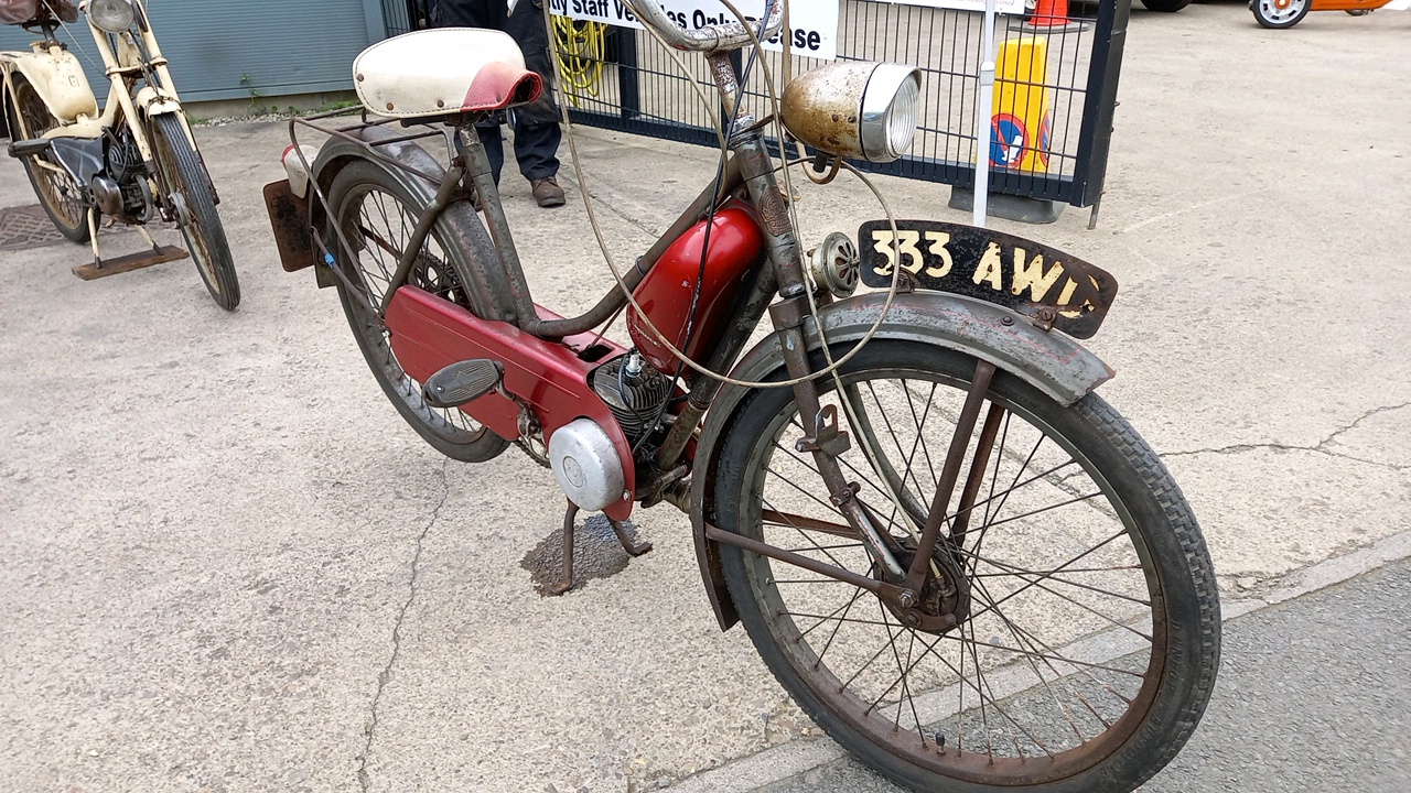 Lot 414 - 1959 PHILLIPS PANDA