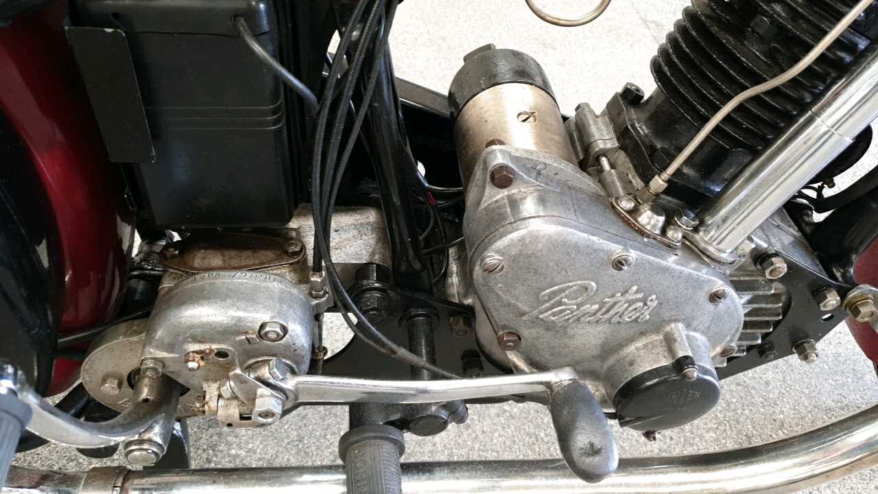 Lot 437 - 1939 PANTHER