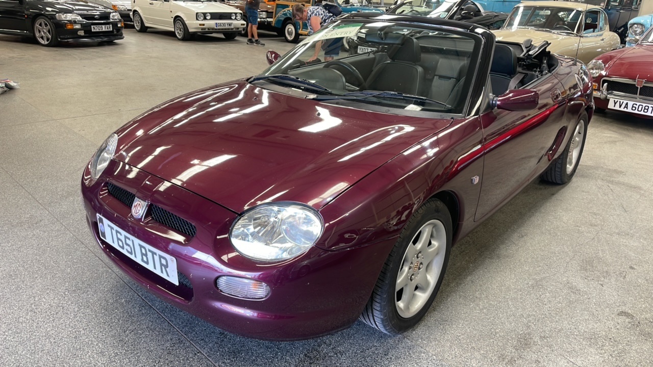 Lot 187 - 1999 MG MGF SPORTS