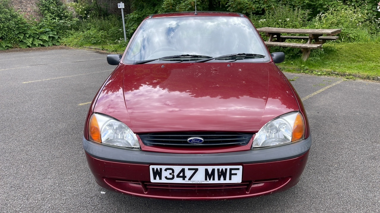 Lot 517 - 2000 FORD FIESTA FINESSE