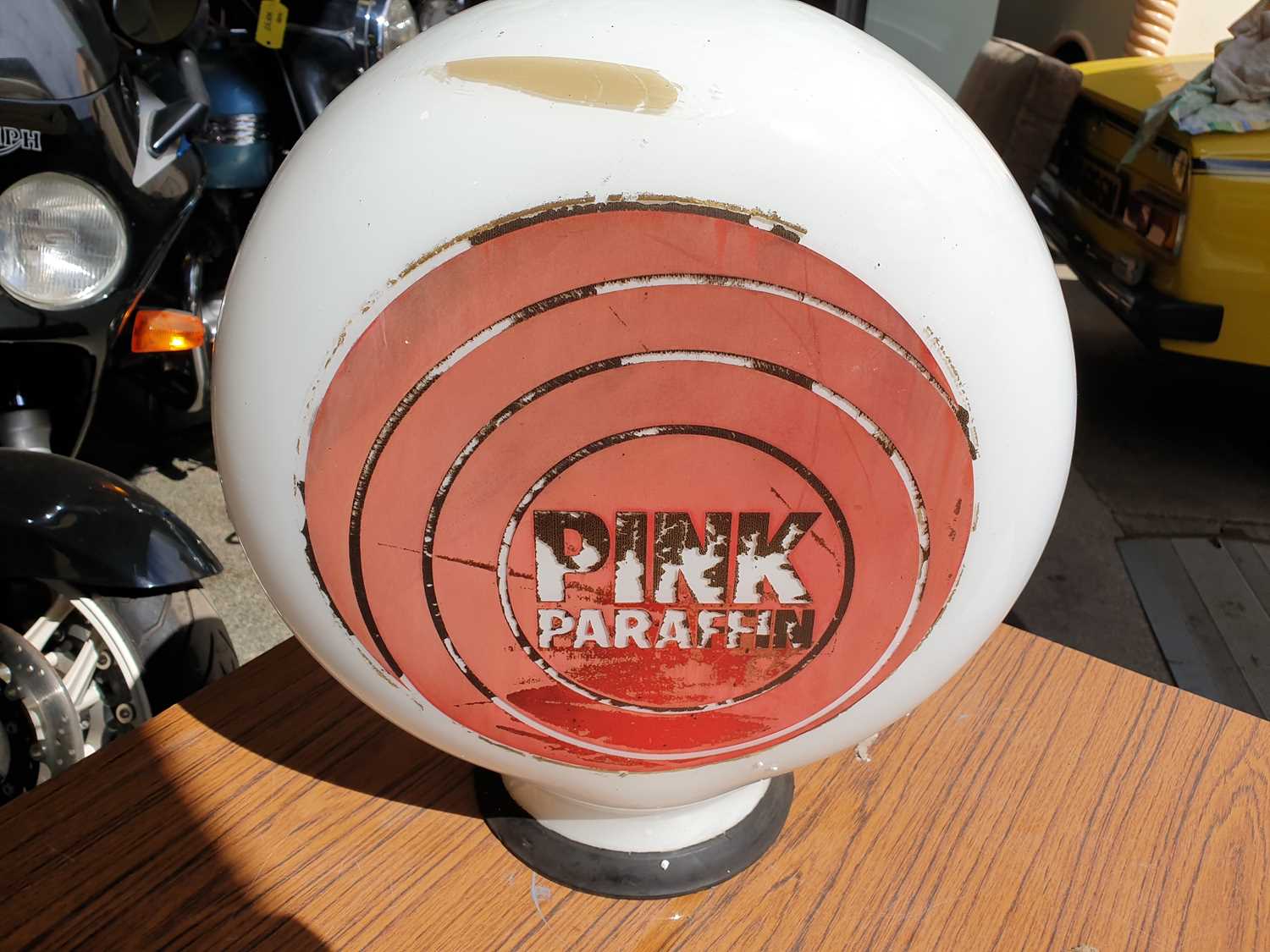 Lot 511 - PINK PARAFFIN GLOBE