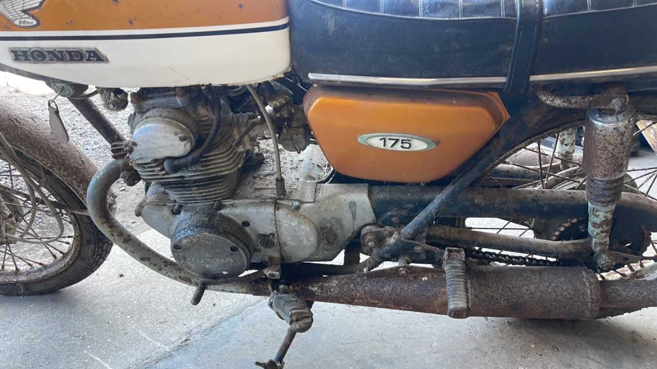 Lot 561 - 1970 HONDA 175CC