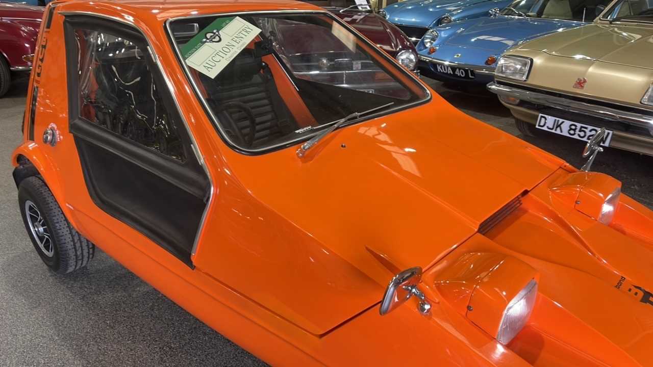 Lot 562 - 1972 BOND BUG 700