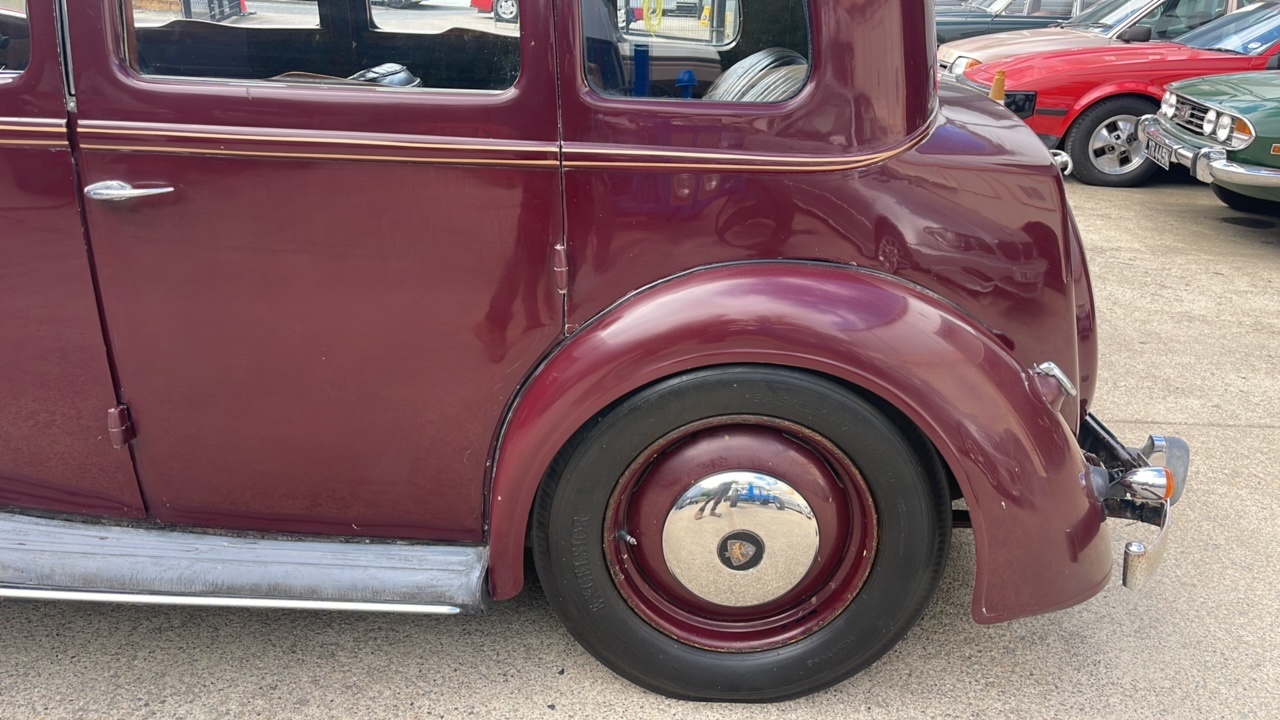 Lot 48 - 1947 ROVER P2