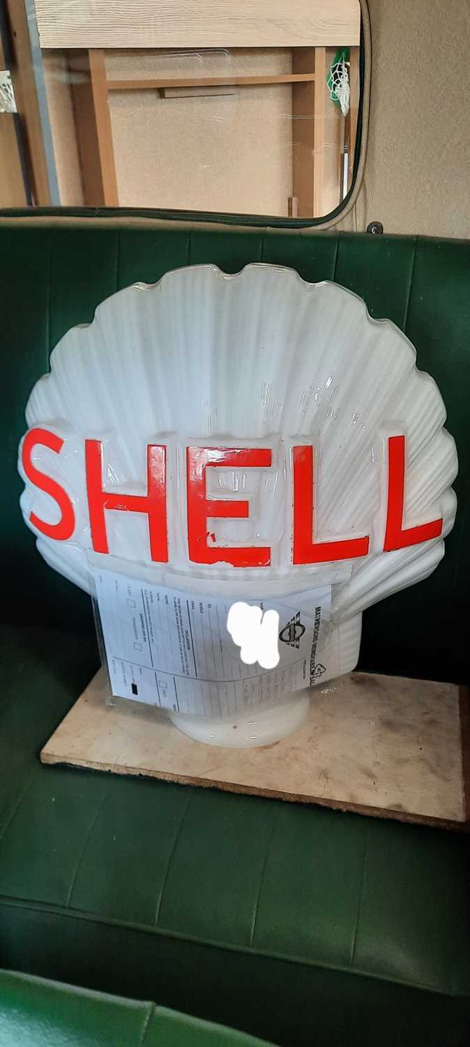 Lot 36 - SHELL GLOBE