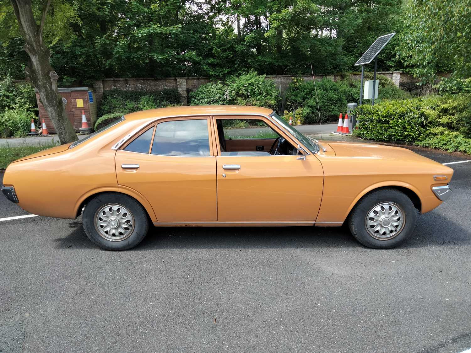 Lot 104 - 1974 TOYOTA CORONA