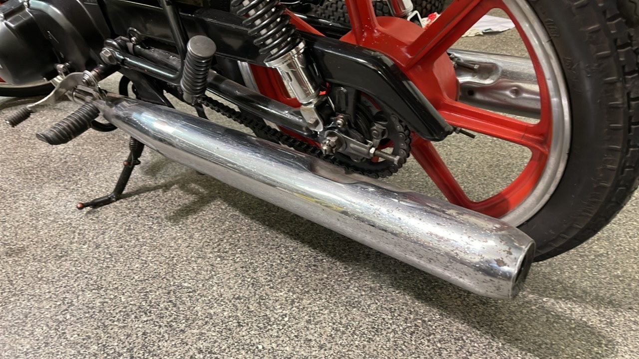 Lot 114 - 1980 YAMAHA RD200DX