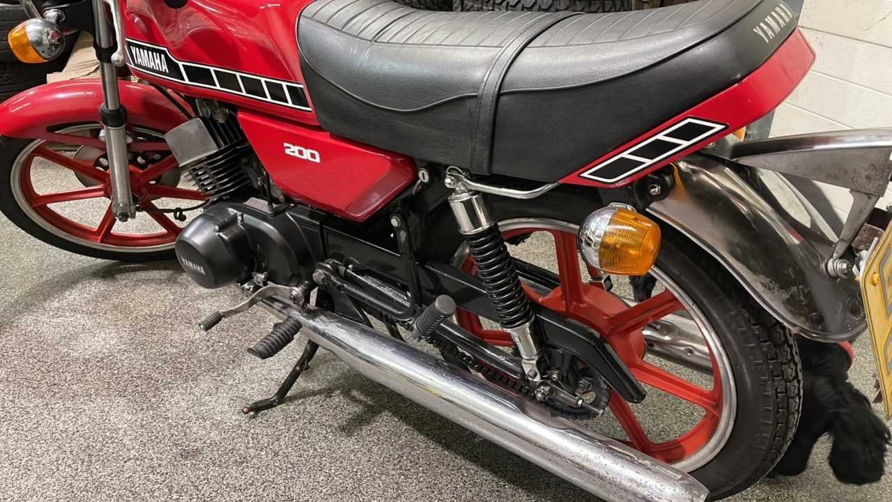 Lot 114 - 1980 YAMAHA RD200DX