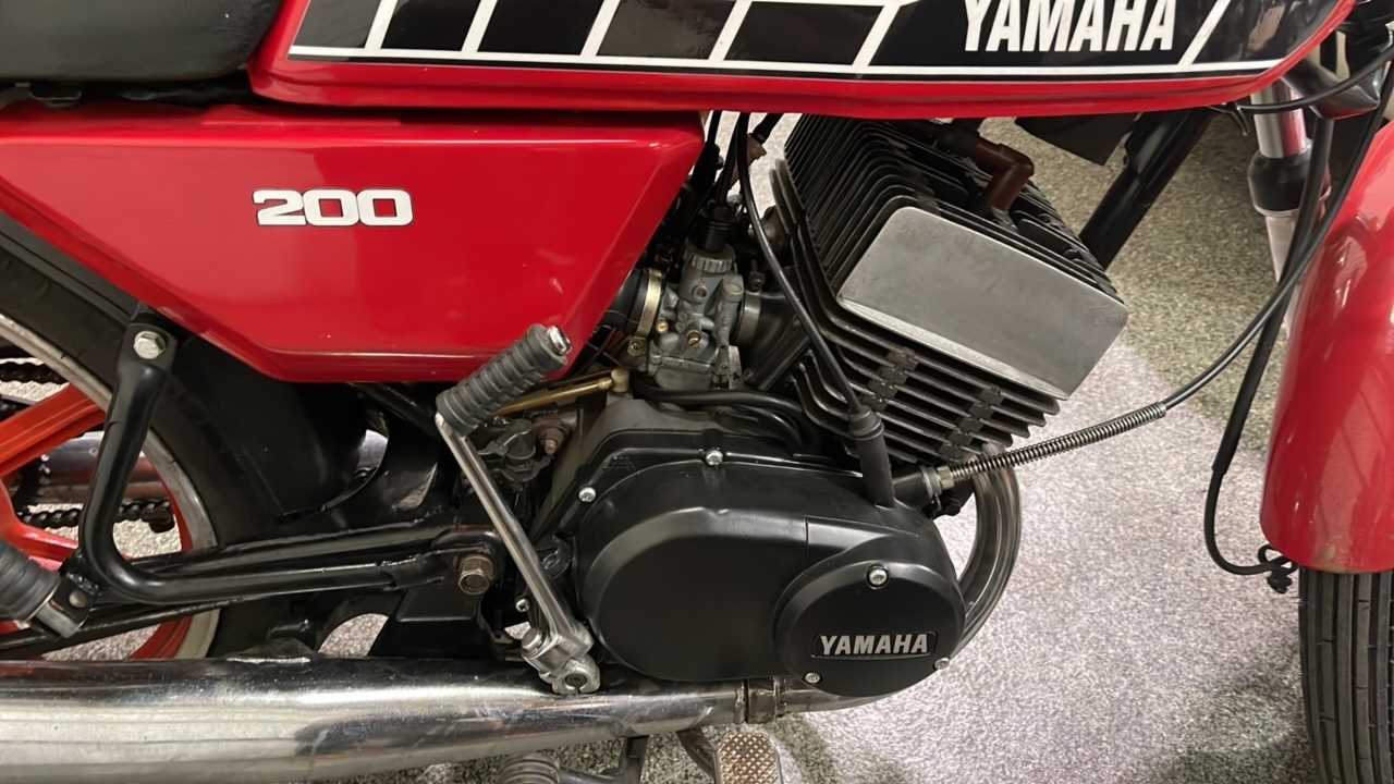 Lot 114 - 1980 YAMAHA RD200DX