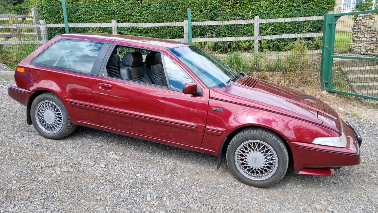 Lot 475 - 1994 VOLVO 480 GT