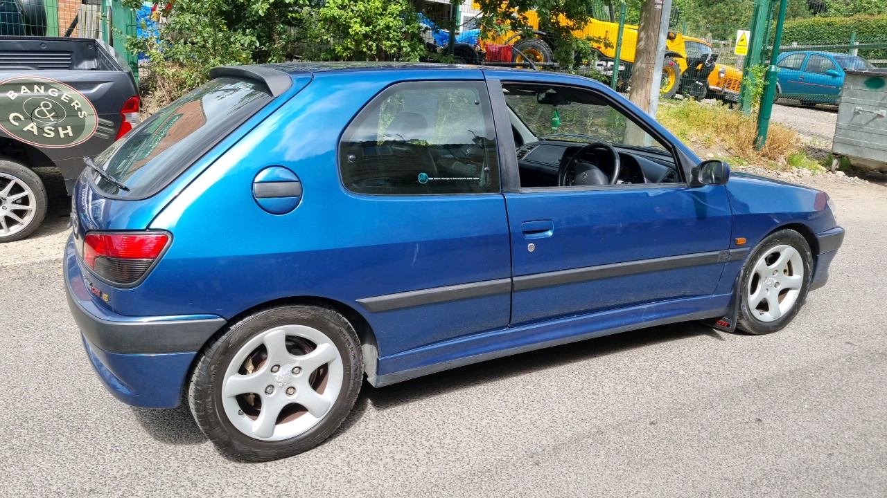 Lot 512 - 1997 PEUGEOT 306 GTI-6