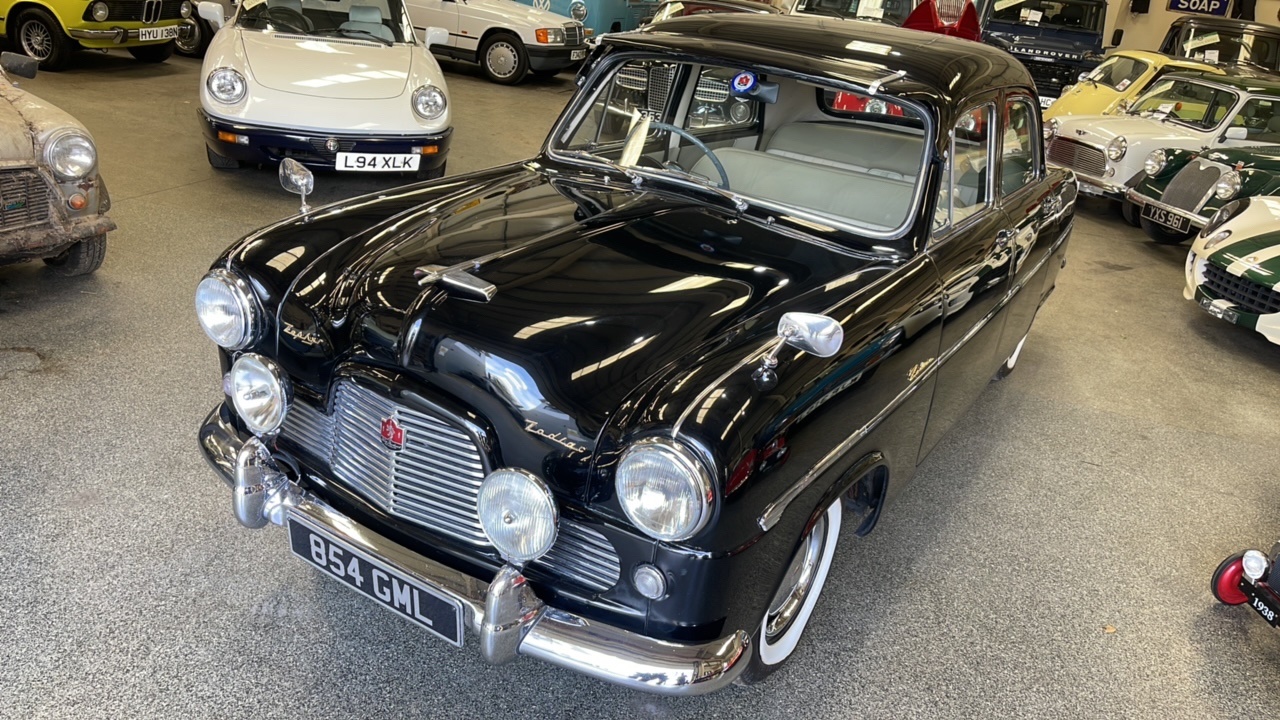Lot 538 - 1956 FORD ZODIAC MK1