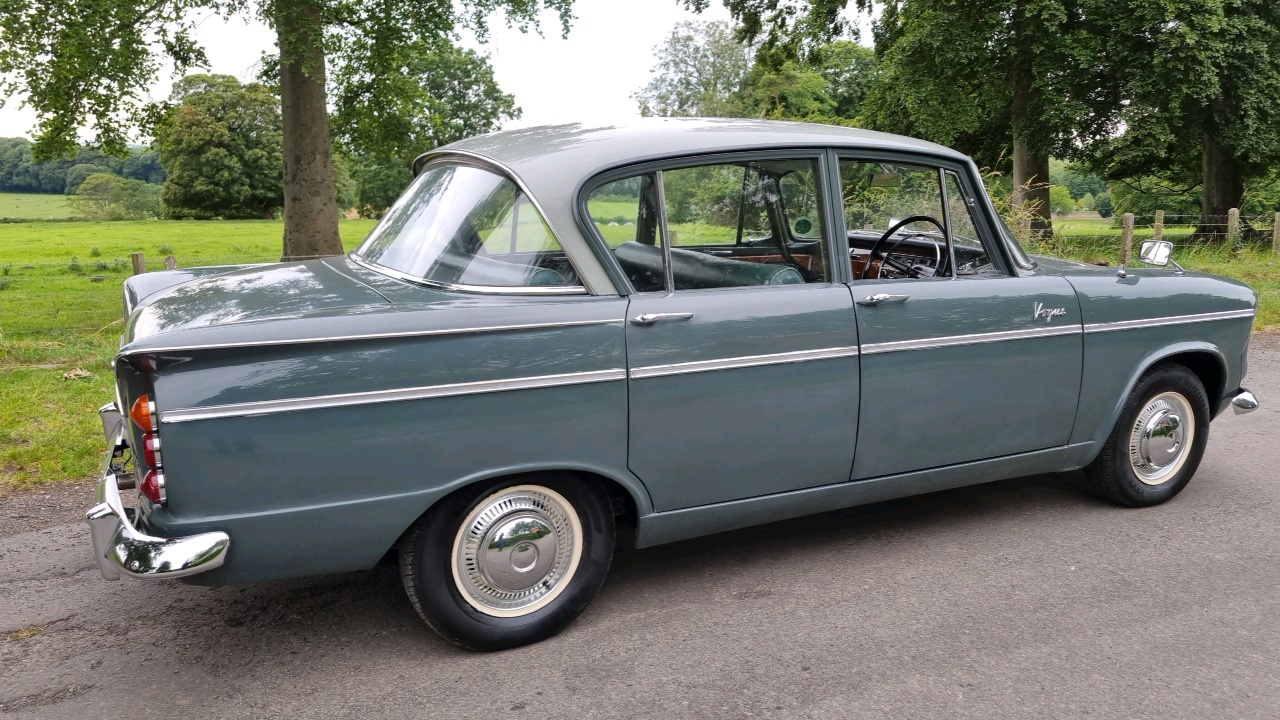 Lot 569 - 1962 SINGER VOGUE