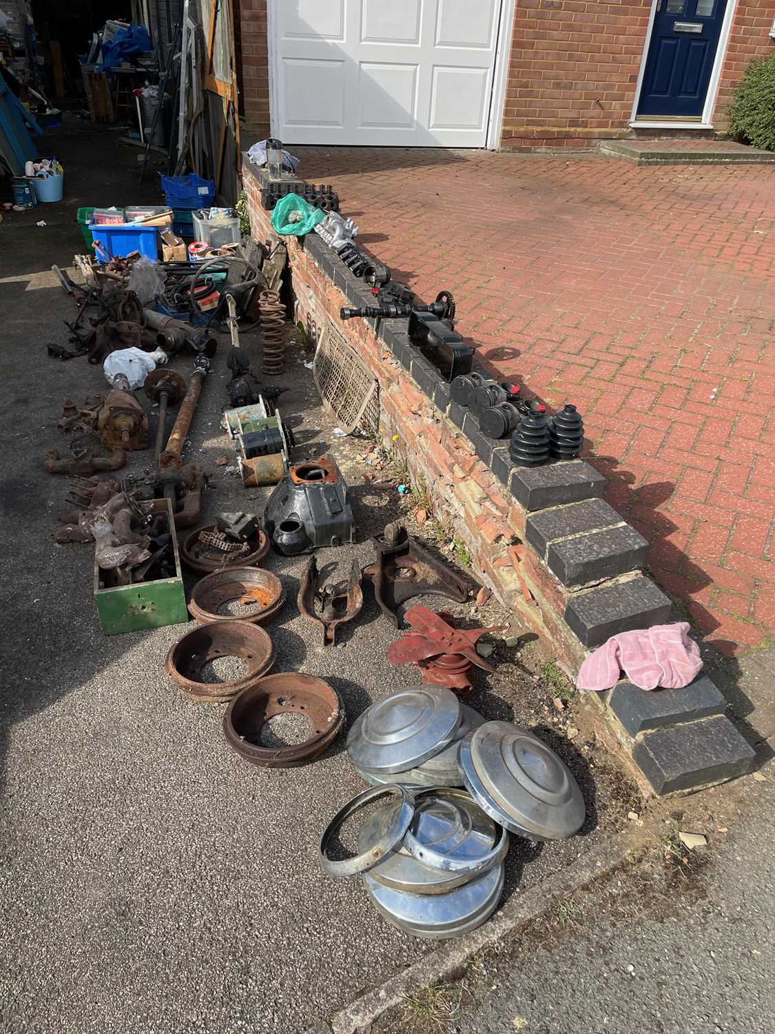 Lot 68 - SPARE PARTS - BEDFORD CA TIPPER TRUCK