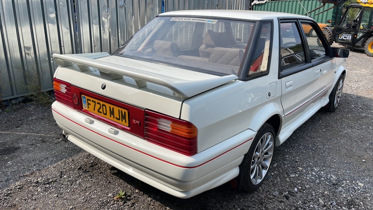 Lot 120 - 1988 MG MONTEGO EFI MG