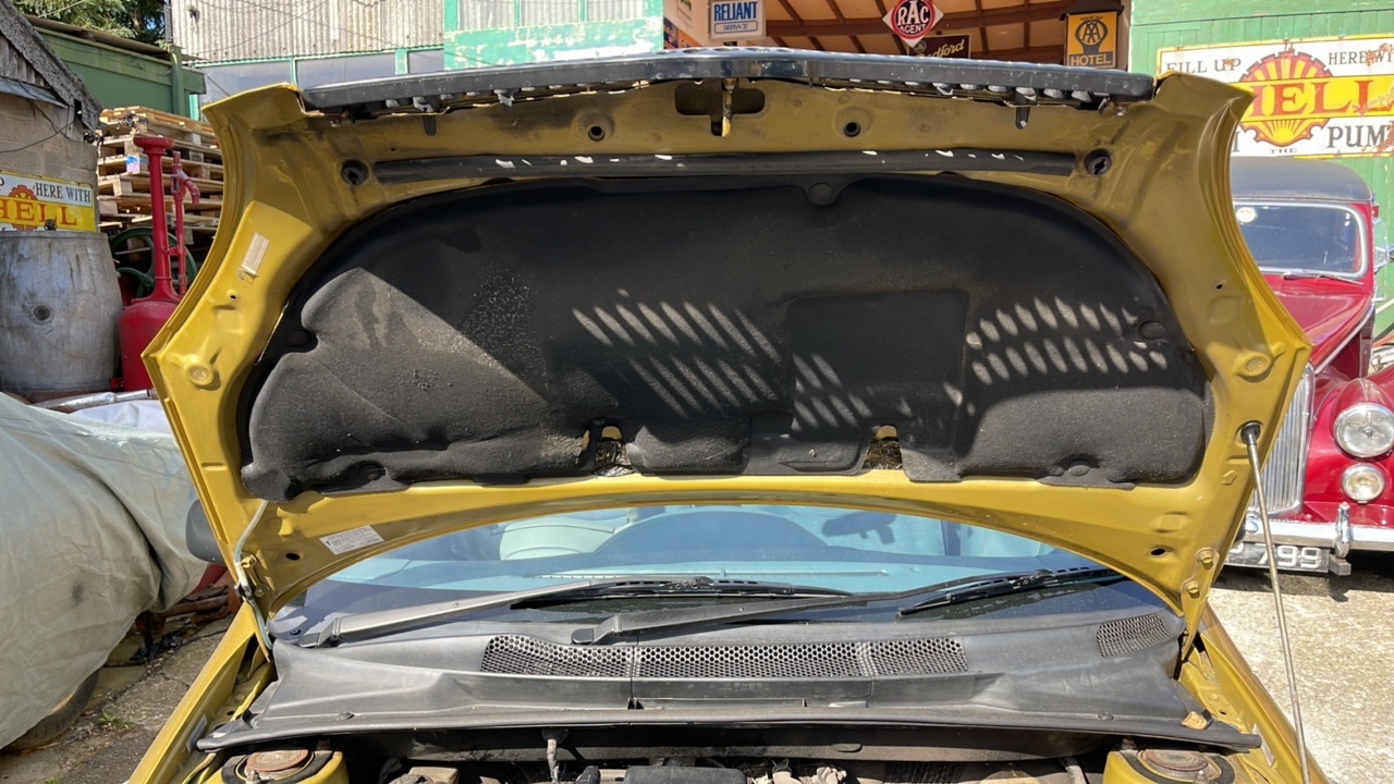 Lot 272 - 2001 TOYOTA YARIS GS