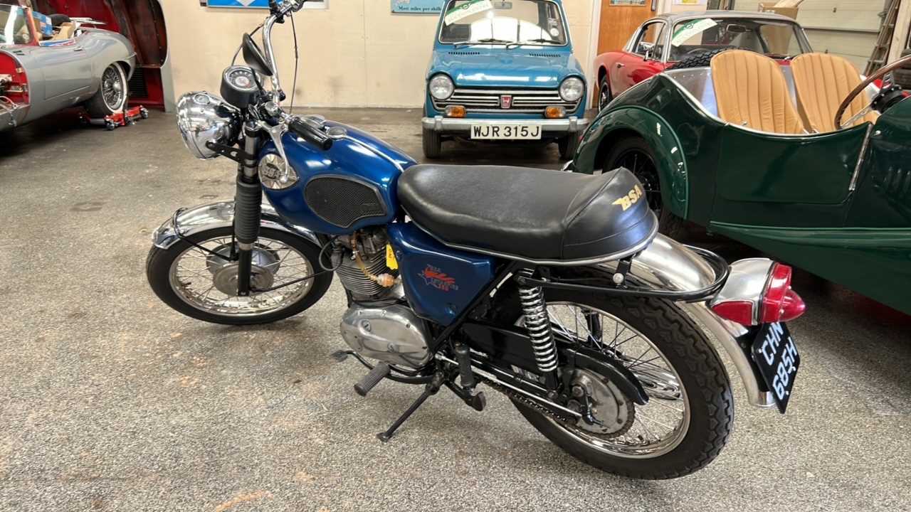 Lot 454 - 1970 BSA B25 STARFIRE