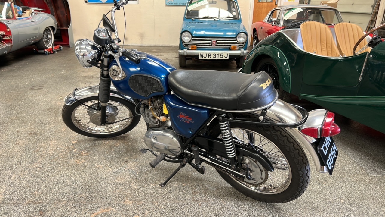 Lot 454 - 1970 BSA B25 STARFIRE