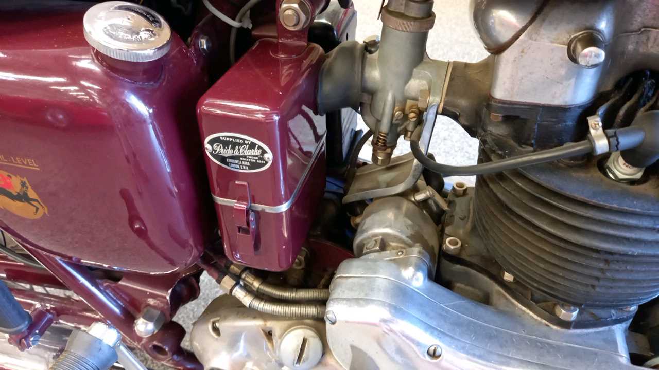 Lot 460 - 1958 ARIEL FH HUNTMASTER