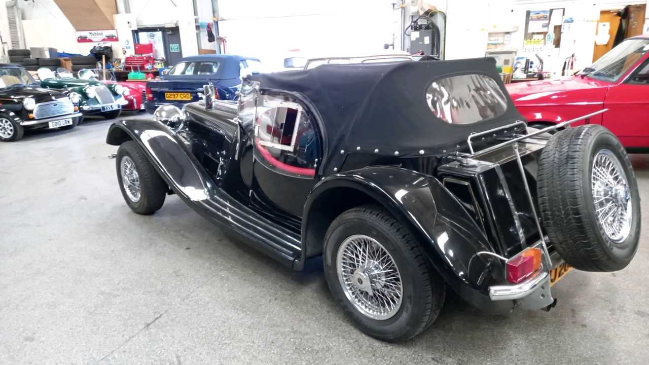 Lot 553 - 1975 PANTHER