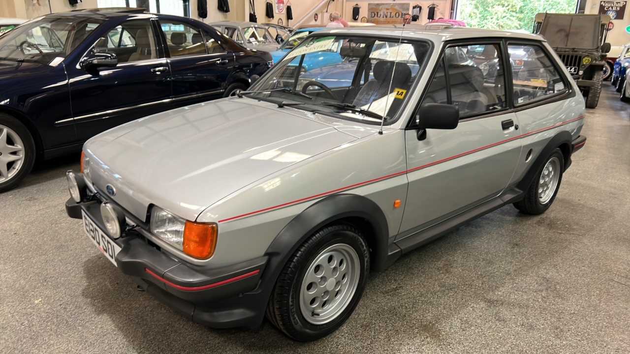 Lot 585 - 1987 FORD FIESTA XR2