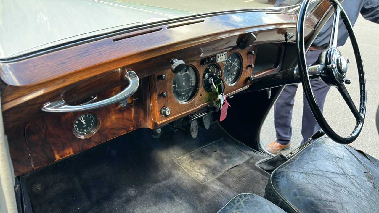 Lot 376 - 1948 BENTLEY MK6