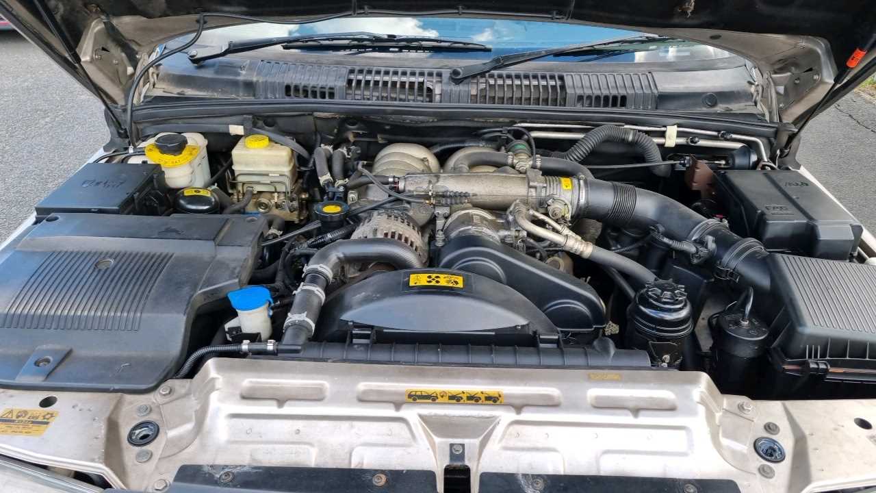 Lot 43 - 2002 LAND ROVER RANGE ROVER P38