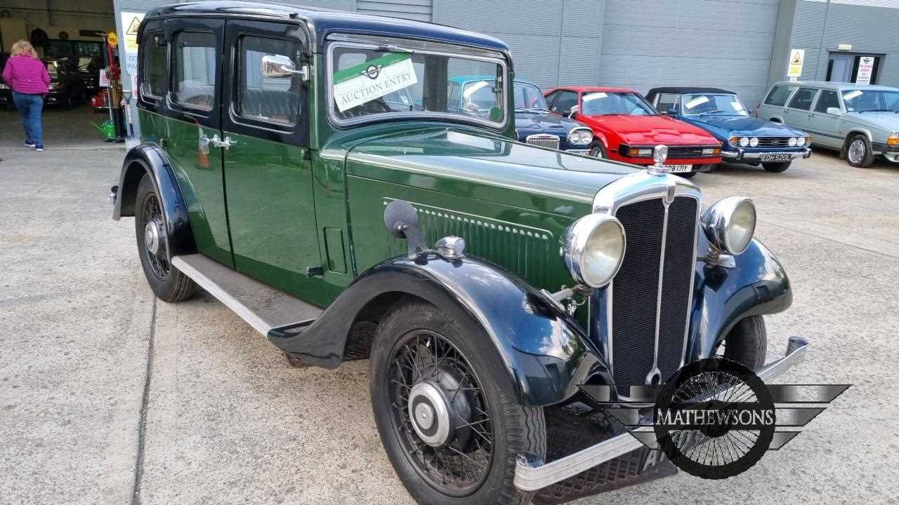 Lot 28 - 1935 MORRIS A 12/4