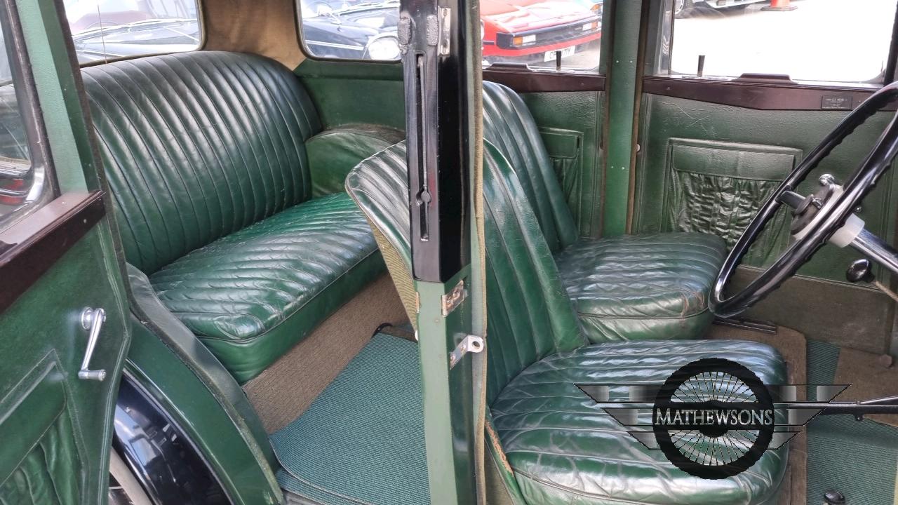 Lot 28 - 1935 MORRIS A 12/4