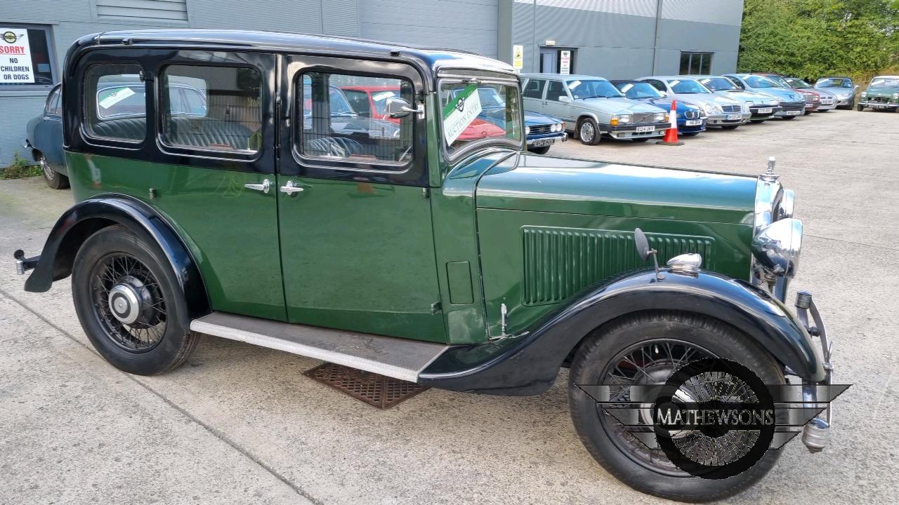 Lot 28 - 1935 MORRIS A 12/4