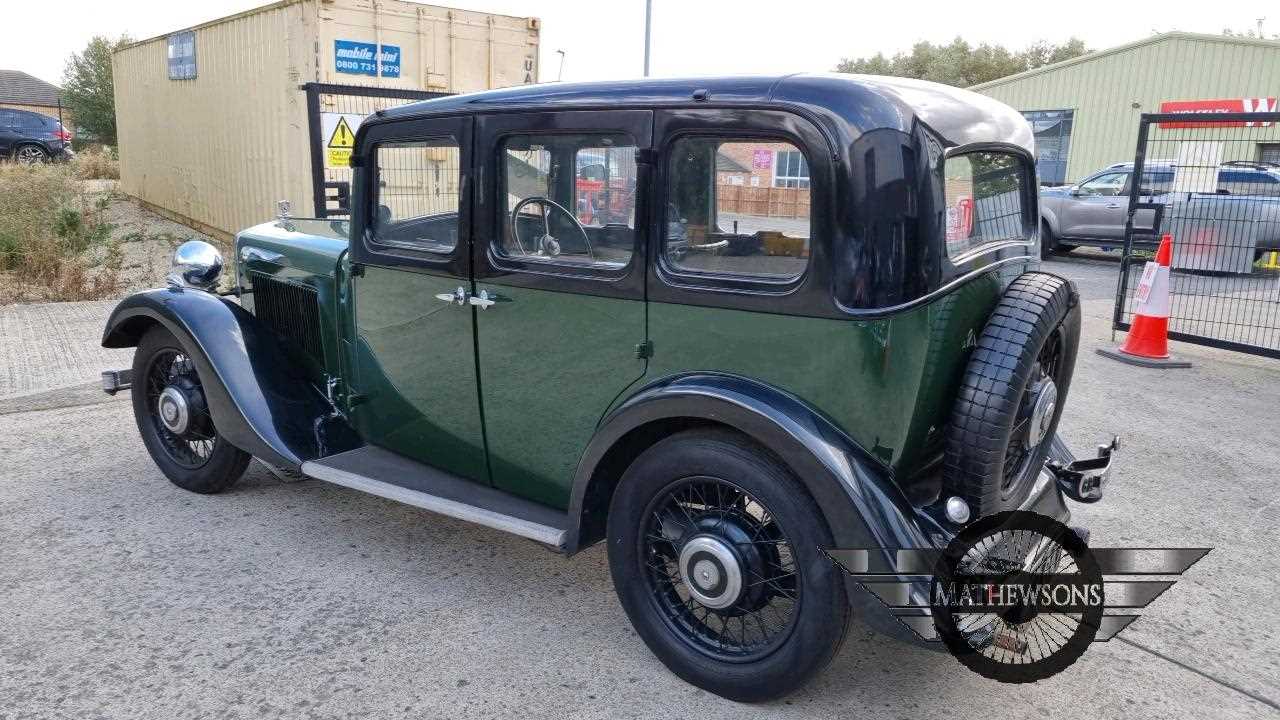 Lot 28 - 1935 MORRIS A 12/4