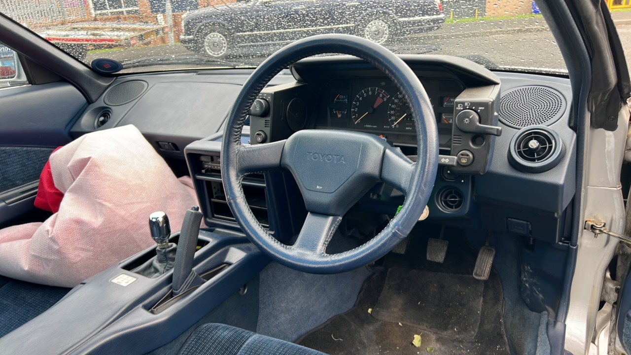 Lot 75 - 1988 TOYOTA MR2